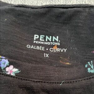 Penningtons | Tops | Show Special Penn Navy Blue Floral Curvy Short ...